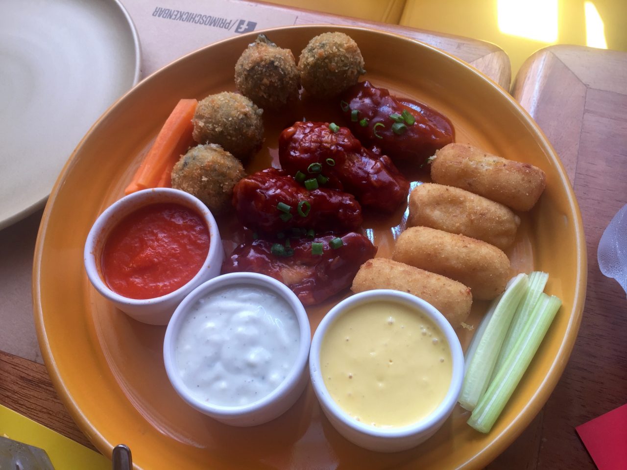 Primos Chicken Bar: el sabor de la experiencia. | mesa 24/7